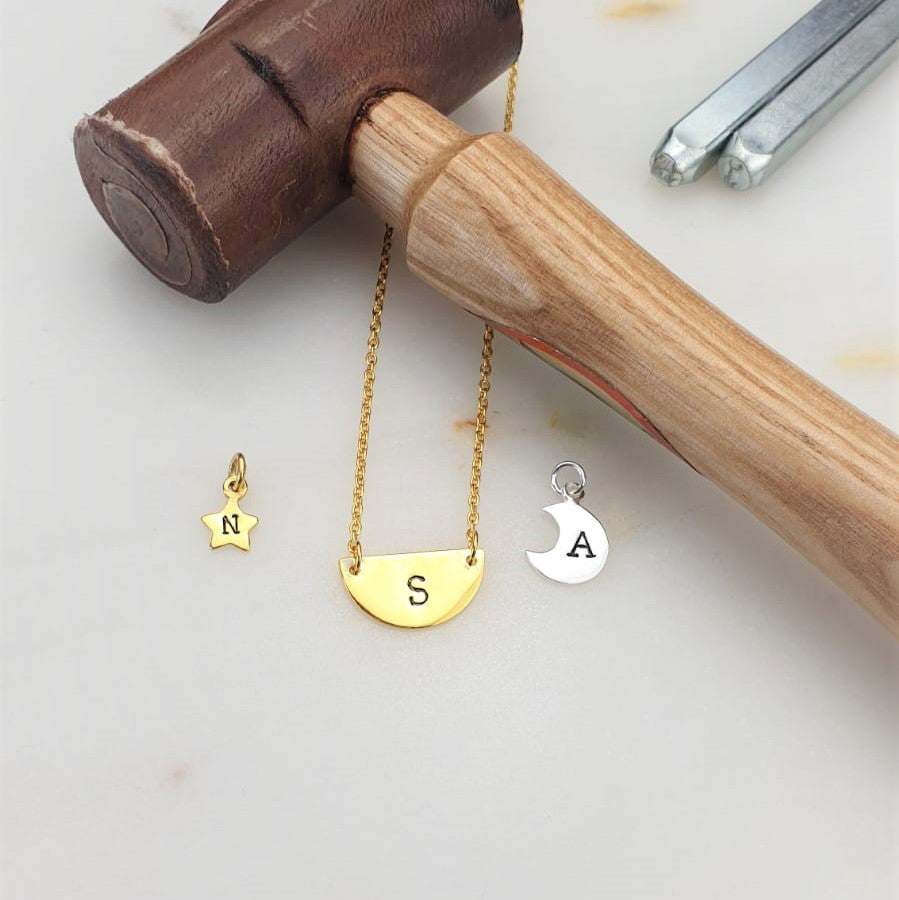 Juvi Designs : Irish jewellery designers.