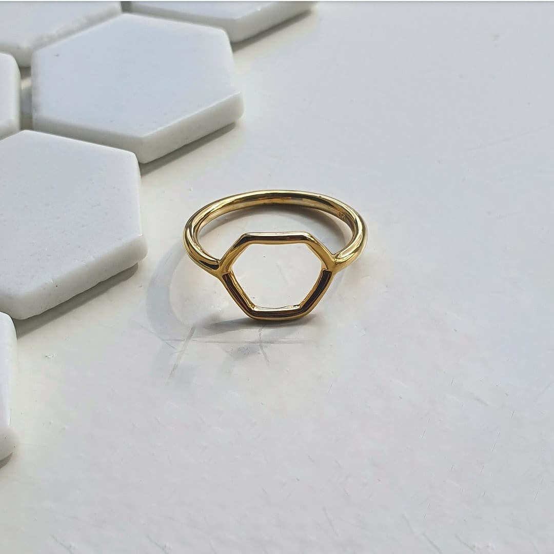 Juvi Designs : Irish jewellery designers.