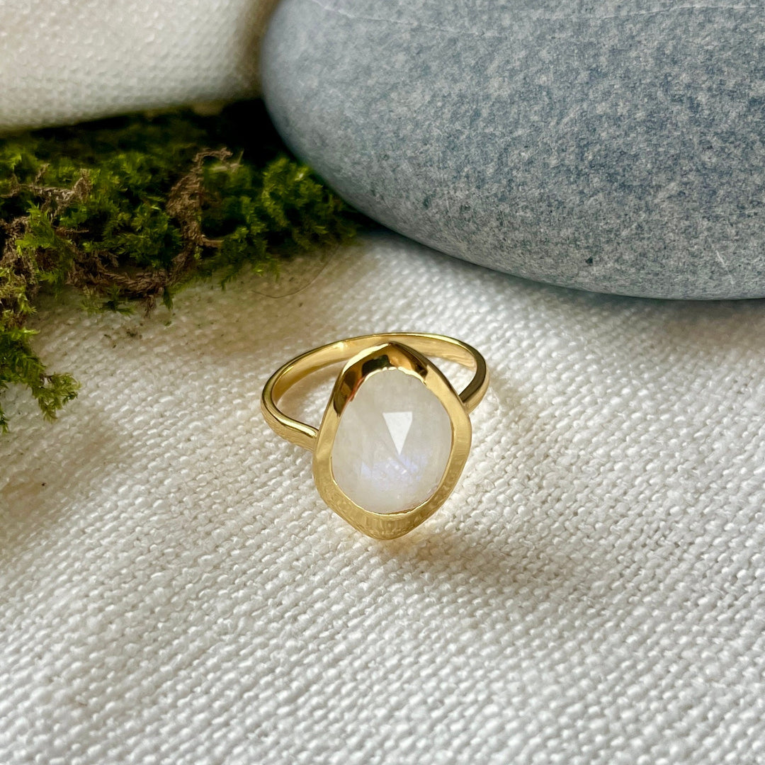 Juvi Designs : Irish jewellery designers.