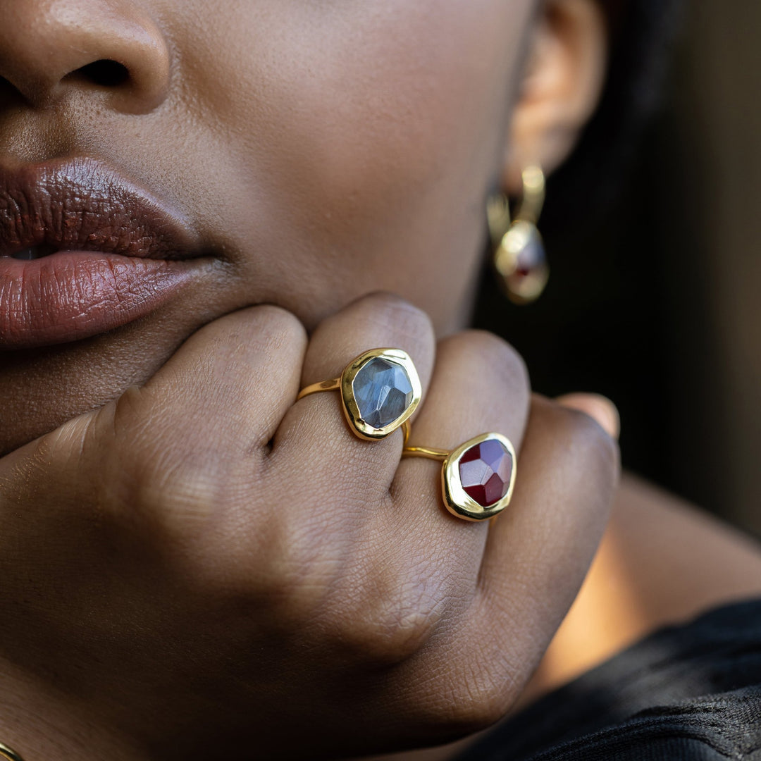 Juvi Designs : Irish jewellery designers.